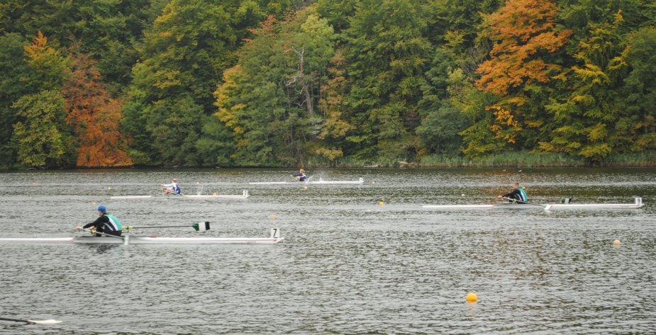 Single sculler fra AVE på højkant i juniorroernes TU Cup | Dansk ...